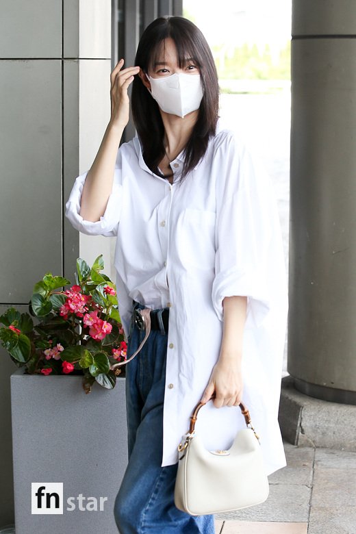 포토 신민아 잘 다녀 올게요 헉스