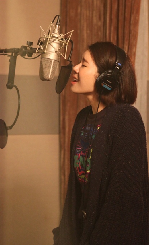 가수 미(MIIII), 녹음실 근황 공개..꾸밈 없는 수수 민낯 - fn스타