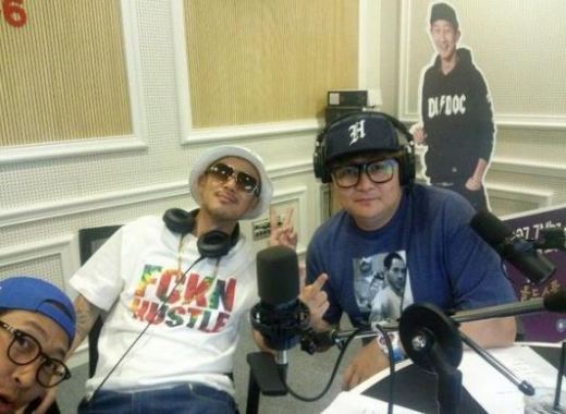 DJ DOC 정재용 ‘최근 여자 아이돌 뮤직비디오 촬영’ 친구가 부탁해서... - 헉스