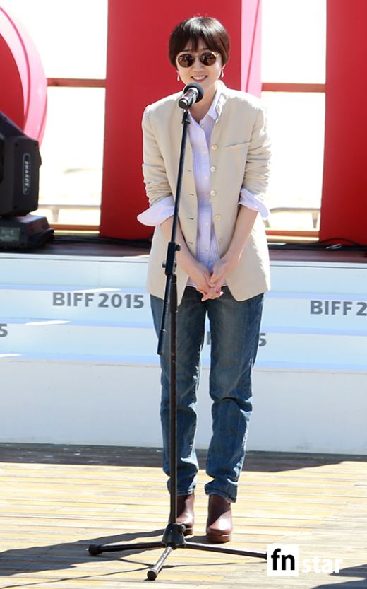 [20th BIFF 포토] 박은경 감독, ‘비밀 잘부탁드립니다’ - fn스타