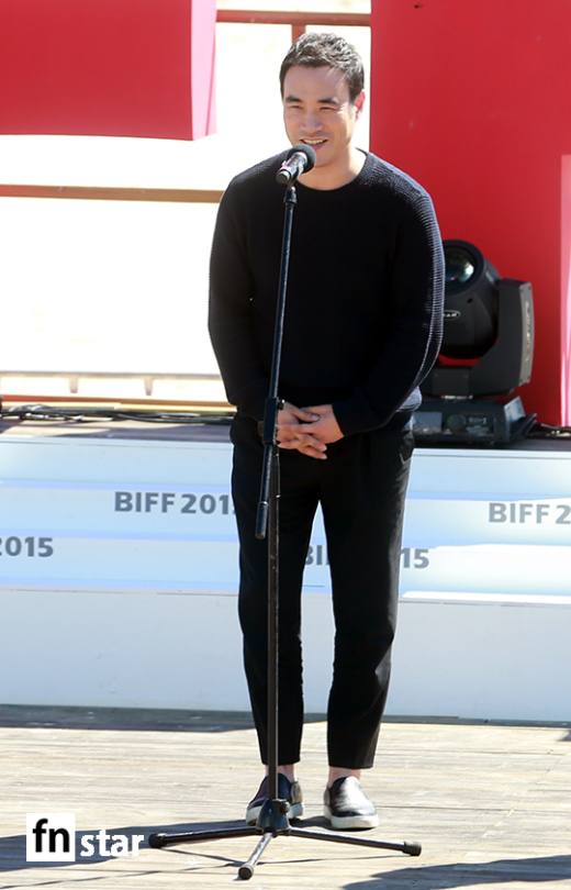 [20th BIFF 포토] 배성우, ‘관심부탁드려요~’ - 헉스