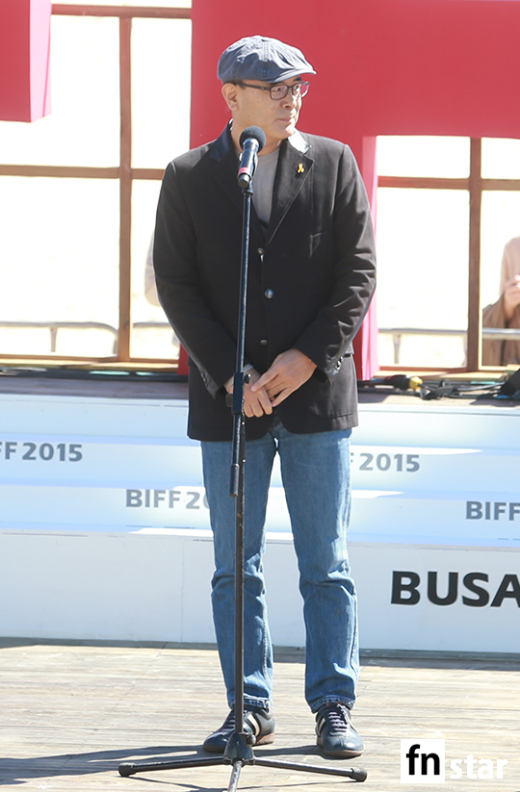 [20th BIFF 포토] 박흥식 감독, ‘두번째 스물 관심부탁드려요’ - 헉스