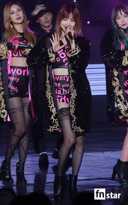 [포토] EXID 솔지, ‘HOT PINK’ - fn스타