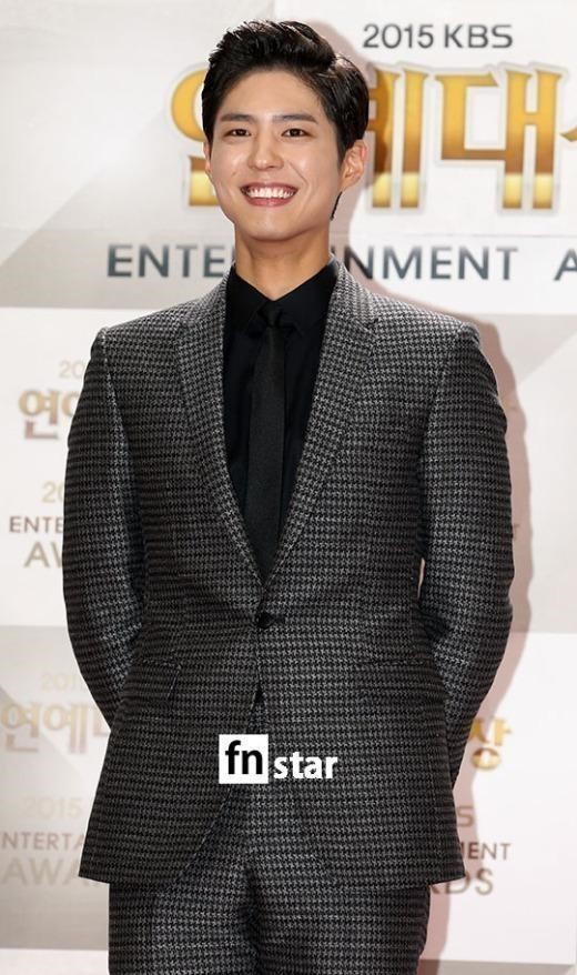 KBS 측 “박보검, ‘뮤직뱅크’ MC 하차 사실무근” (공식입장) - 헉스