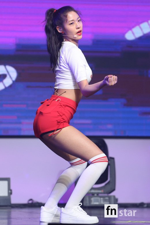 [포토] AOA 설현, ‘탁월한 S라인’ - fn스타