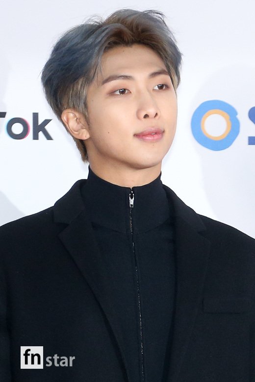 [포토] BTS RM, ‘점점 이기적인 분위기로’ - 헉스