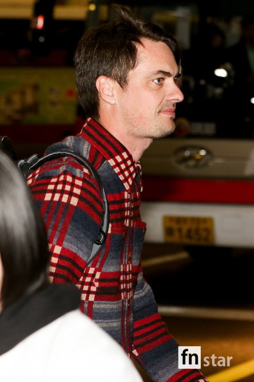 [포토] 마룬5(Maroon5) 샘 패러(Sam Farrar), ‘백 사운드는 내가 책임진다’ - 헉스