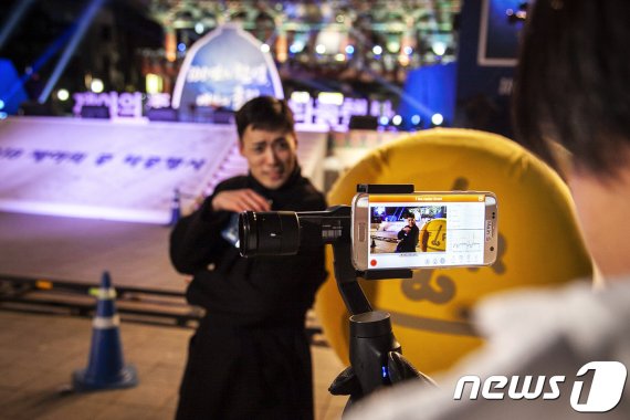 SKT-SBS, 5G 기반 '생중계' 맞손…뉴스·스포츠 등에 접목 - 파이낸셜뉴스