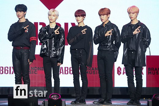 [포토] AB6IX, ‘유니크한 아이돌’ - 헉스