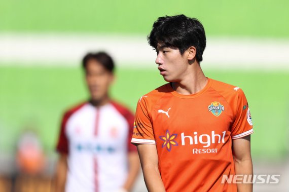 멀티골 작렬 강원 이현식, K리그1 34R MVP 선정 - 파이낸셜뉴스