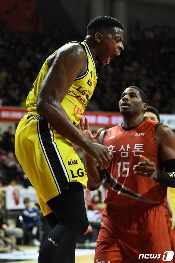 '4Q 3점슛 폭발' LG, 안양 원정 11연패 탈출…KGC 자유투 12개 '팅' - 파이낸셜뉴스