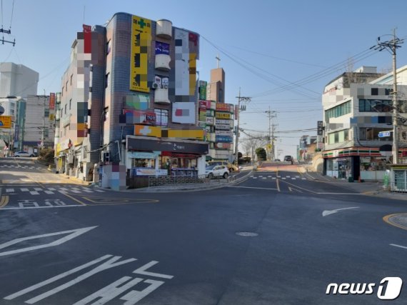 확진자 3명 발생 시흥 매화동 가보니…텅빈 거리에 적막감만 파이낸셜뉴스