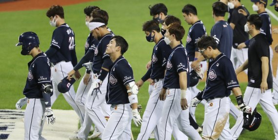 두산, 선발 무너졌는데 삼성 이어 KT…5할 사수 총력전 - 파이낸셜뉴스