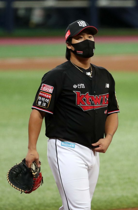 KT 강백호, 논란 속에서 다시 4할 타율 근접 - 파이낸셜뉴스