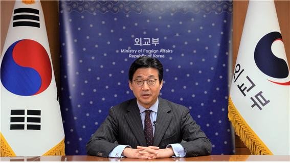 최종문 7개국 외교차관 유선 협의…코로나19 현황 공유 파이낸셜뉴스