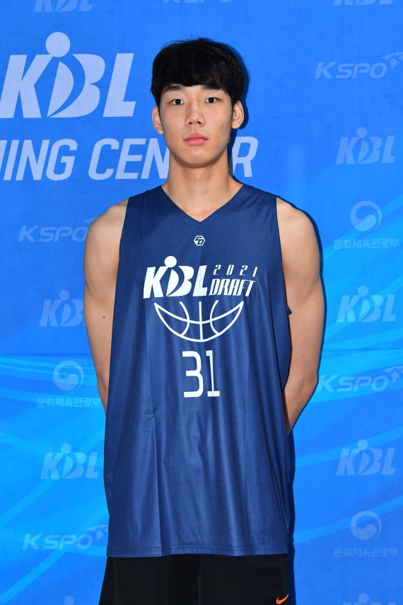 높이와 스피드 겸비한 루키들이 온다…KBL, 28일 신인선수 드래프트 - 파이낸셜뉴스