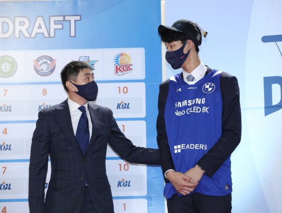 이상민, 장고 끝 이원석 픽…"30분 전에 결정, 큰 키에 스피드 좋아" - 파이낸셜뉴스