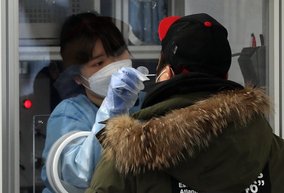 인천서 221명 확진…요양시설 확진자 2명 사망 파이낸셜뉴스