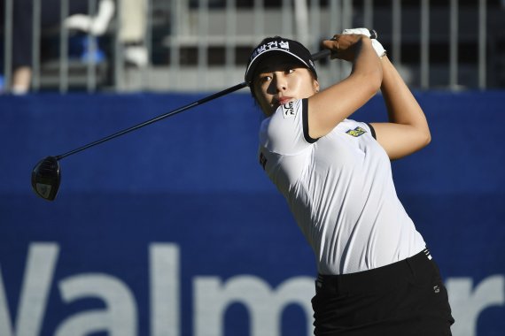 이정은, LPGA 드라이브온 챔피언십 2R 6위 유지 - 파이낸셜뉴스