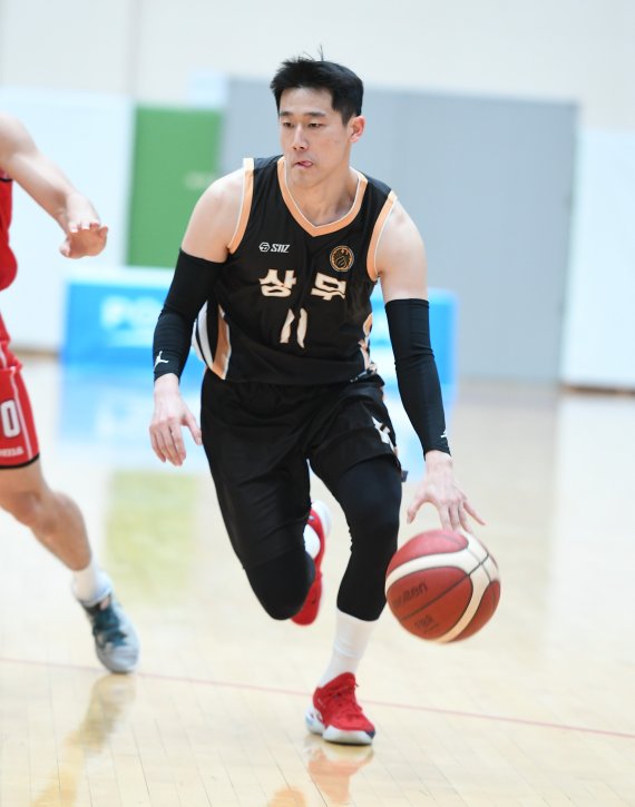 상무 최성원, 2021-22시즌 KBL D리그 MVP 선정 - 파이낸셜뉴스