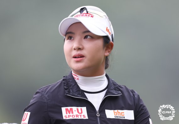 '루키' 유서연2, KLPGA 메이저 한화클래식 1R 선두 - 파이낸셜뉴스