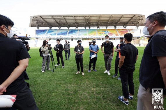 63년 만에 아시안컵 유치 노리는 KFA…"2002 월드컵 열기 재현 기대" - 파이낸셜뉴스