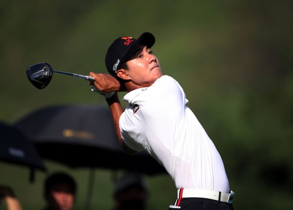 7언더파 몰아친 문도엽, DGB금융그룹 오픈 3R 단독선두 도약 - 파이낸셜뉴스