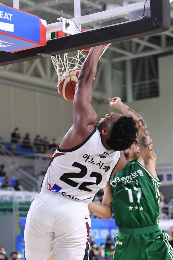 '아노시케 36점' 수원 KT, 컵대회 1차전서 원주 DB에 88-84 승 - 파이낸셜뉴스