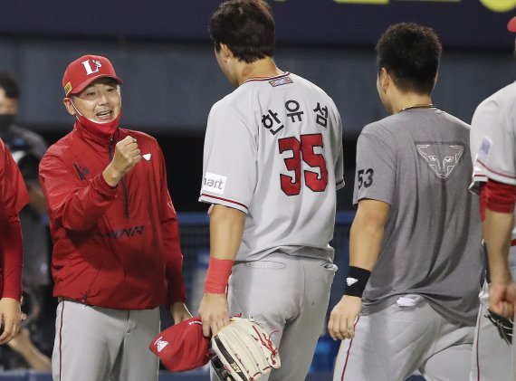 LG, KIA에 덜미…'매직넘버 소멸' SSG 정규시즌 우승 확정 - 파이낸셜뉴스