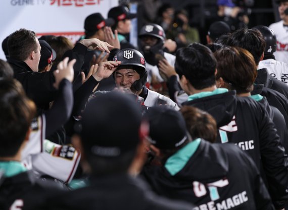 [WC1] '끝내주는 남자' KT 배정대 "2루타 치는 순간 MVP라 생각했다" - 파이낸셜뉴스