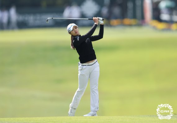 이가영, KLPGA 동부건설 챔피언십서 4년 만에 감격의 첫승 - 파이낸셜뉴스