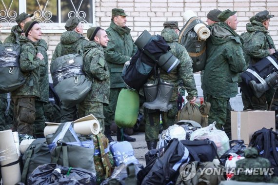 "러 신병은 인간방패…우크라 투입 며칠만에 전사 속출" - 파이낸셜뉴스