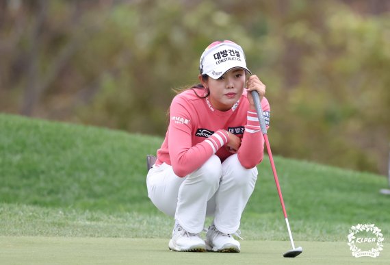 현세린, KLPGA SK네트웍스·서경 클래식 첫날 선두 - 파이낸셜뉴스