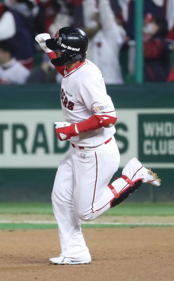 [KS]책임감·부담감 떨친 최정…'짬' 보여준 '홈런 공장장' - 파이낸셜뉴스