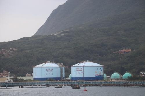 대만중유공사, LNG 하역 터미널 건설추진…중국 봉쇄 대비? - 파이낸셜뉴스