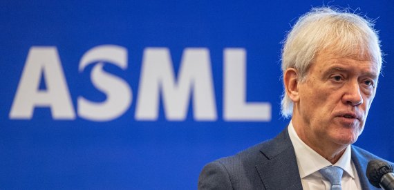 베닝크 ASML CEO "이재용 만날 것"...10년간 1400명 신규 채용 - 파이낸셜뉴스