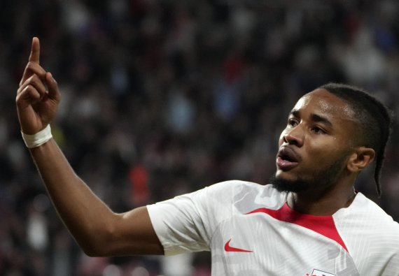 디펜딩챔피언 프랑스 또 부상 악재분데스리가 Mvp 은쿤쿠 낙마 파이낸셜뉴스