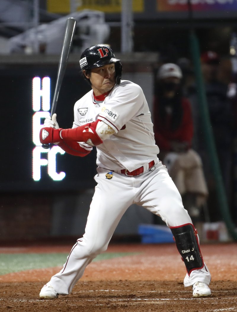 최정·양의지, 통산 최다 수상 2위 기록 도전 - 파이낸셜뉴스