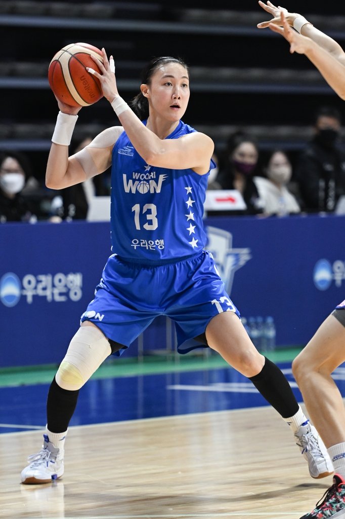 여자농구 우리은행, 삼성생명 잡고 10연승…김정은 해결사 - 파이낸셜뉴스