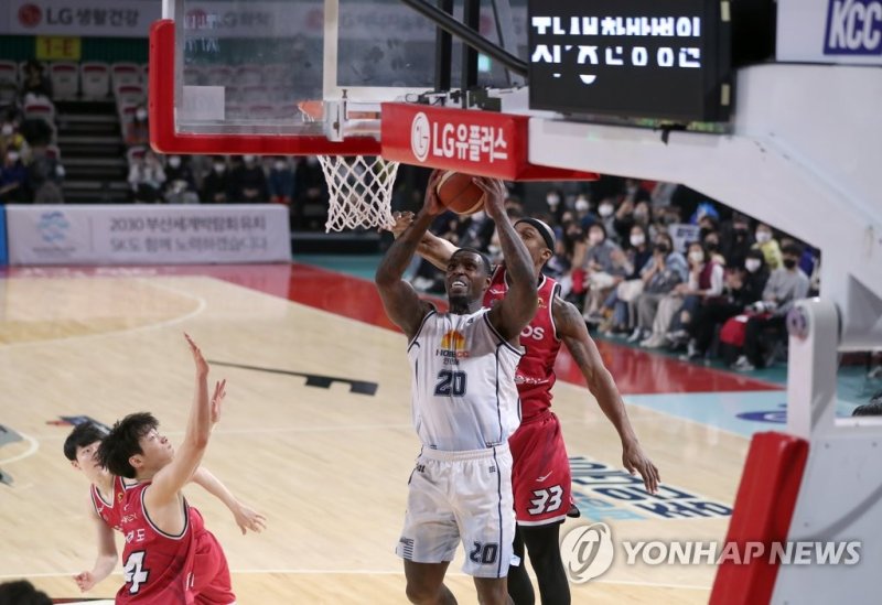 '몸살에도' 허웅 23점…프로농구 KCC, LG 6연승 저지 - 파이낸셜뉴스