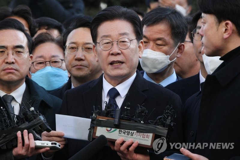 이재명 검찰 소환조사 5시간째 계속…밤늦게 종료 예상 파이낸셜뉴스