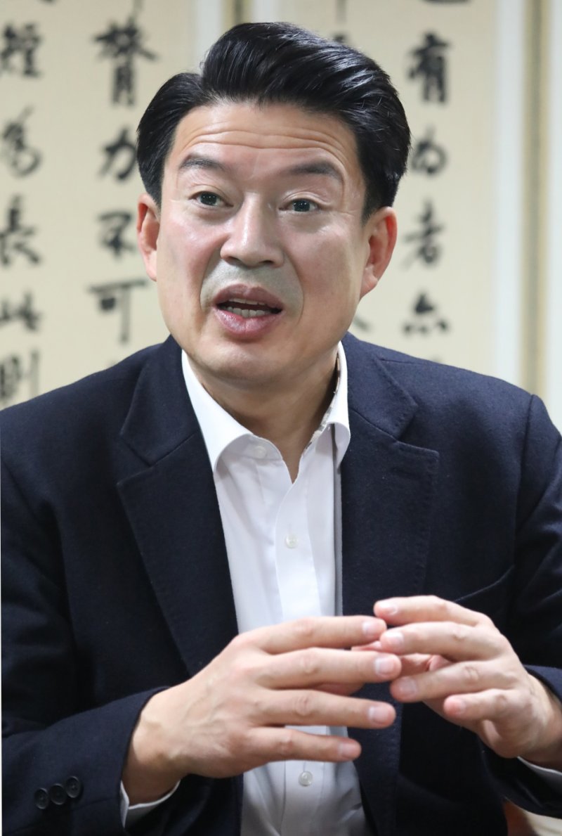 [인터뷰]윤재호 구미상의회장 "총성없는 경제전쟁 기업인이 애국자" - 파이낸셜뉴스