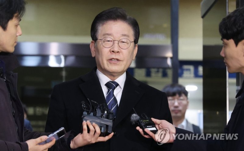 [1보] 대장동 의혹 이재명 2차 조사 11시간 만에 종료 파이낸셜뉴스