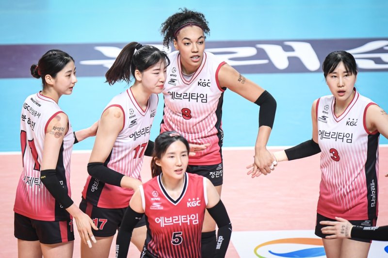 '블로킹 16-5' KGC인삼공사, GS칼텍스 누르고 4위 재탈환(종합) - 파이낸셜뉴스