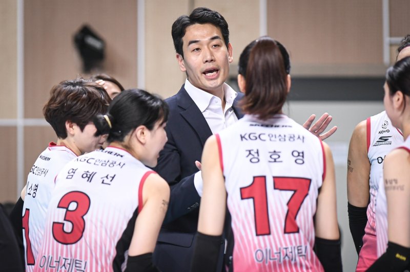 만족 모르는 KGC인삼공사…고희진 감독 "인색하다 욕해도 좋다" - 파이낸셜뉴스