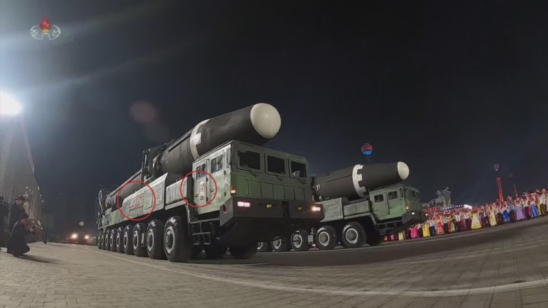 북, ICBM '화성-15형' TEL에도 '공화국 영웅' 메달 수여한 듯 - 파이낸셜뉴스