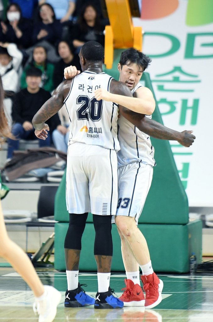 프로농구 KCC, DB 꺾고 6위 사수…이승현 21점 - 파이낸셜뉴스