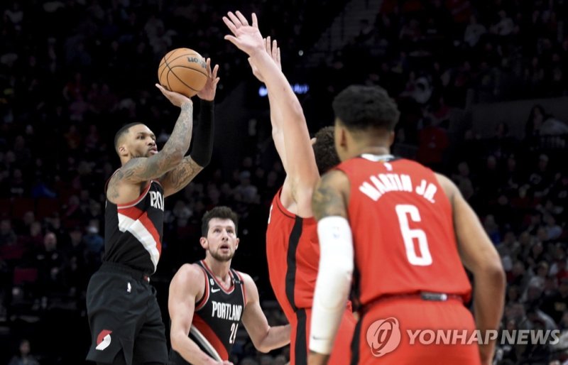 릴러드 71점 대폭발…NBA 포틀랜드, 휴스턴 완파 - 파이낸셜뉴스