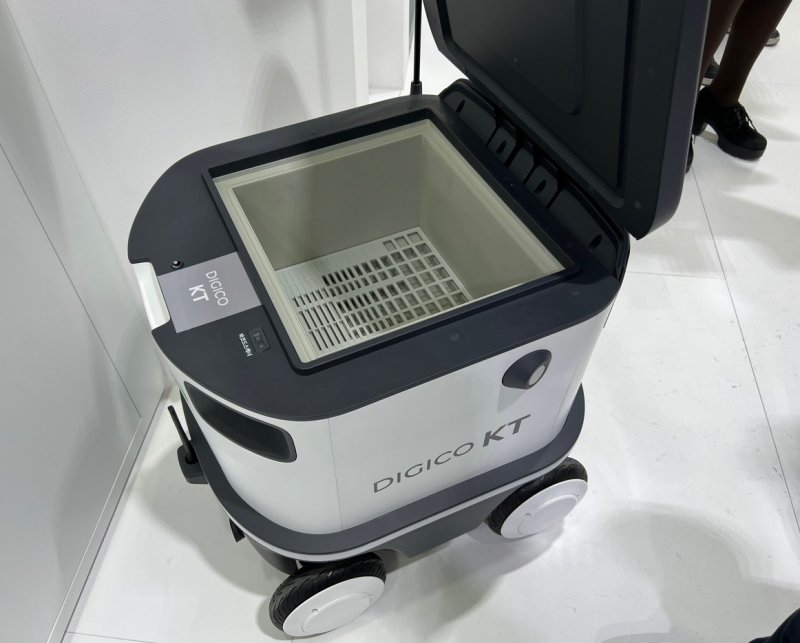 [MWC23] '로봇·AI' 무기 든 KT…글로벌 '디지털 전환' 점령 나선다 - 파이낸셜뉴스