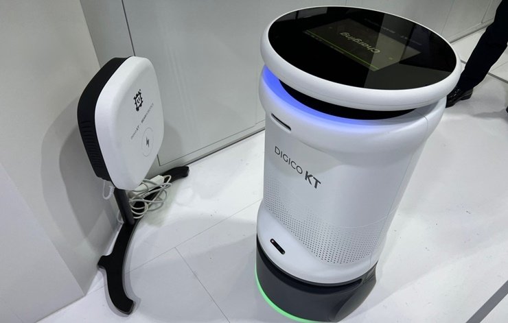[MWC23] '로봇·AI' 무기 든 KT…글로벌 '디지털 전환' 점령 나선다 - 파이낸셜뉴스